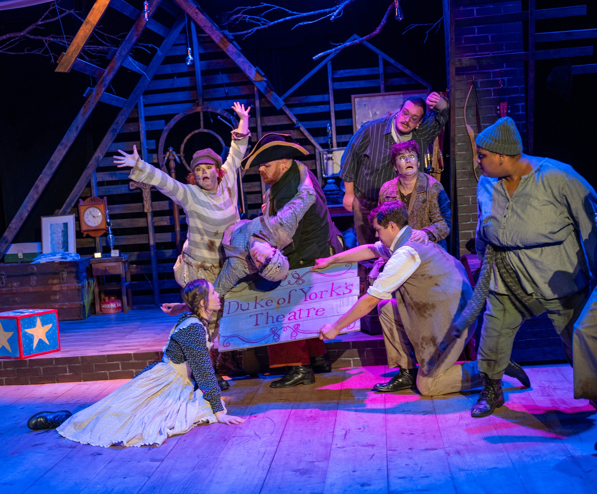 PETER AND THE STARCATCHER – RVArt Review