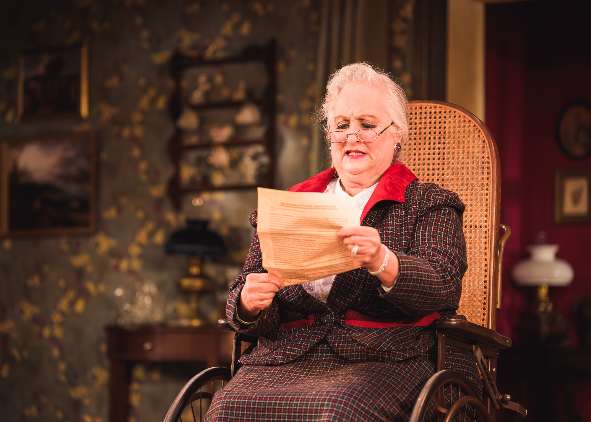 NIGHT MUST FALL – RVArt Review